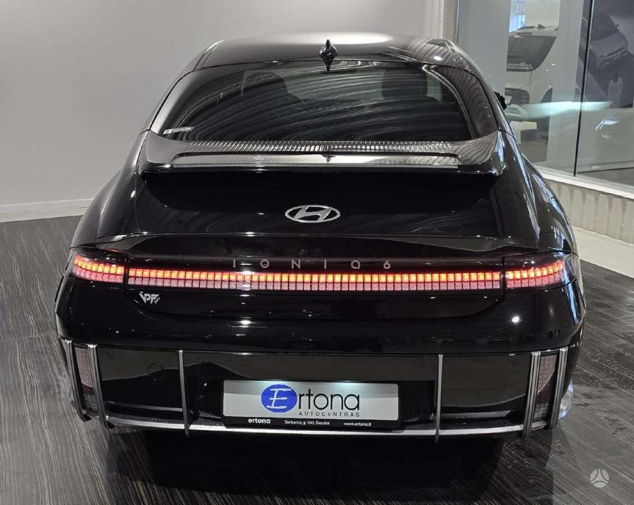 Black Hyundai IONIQ 6 2024 in Siauliai, with an engine capacity of 0.00 L and mileage of 41 thousand km for 33900 €, photo 9 on AUTOMOTO.COM.LV