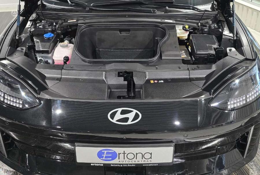 Black Hyundai IONIQ 6 2024 in Siauliai, with an engine capacity of 0.00 L and mileage of 41 thousand km for 33900 €, photo 28 on AUTOMOTO.COM.LV