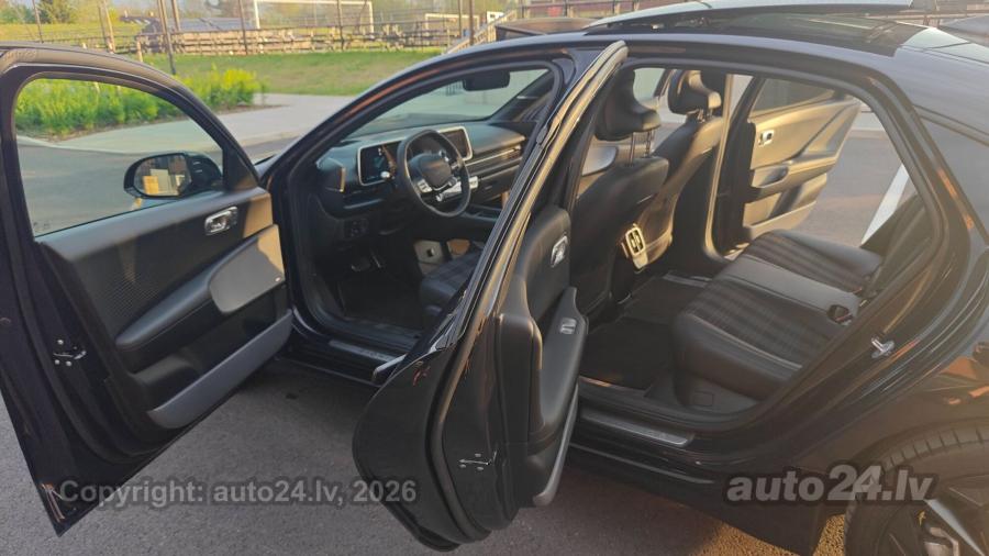 Синий Хендай IONIQ 6 2023 в Таллин, объемом двигателя 0.00 л и пробегом 25 тыс. км за 33900 €, фото 13 на AUTOMOTO.COM.LV