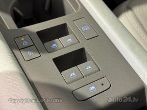 Zils Hyundai IONIQ 6 2024 Tallina, ar dzinēja tilpumu 0.00 L un nobraukumu 67 tūkst. km par 35900 €, foto 23 vietnē AUTOMOTO.COM.LV