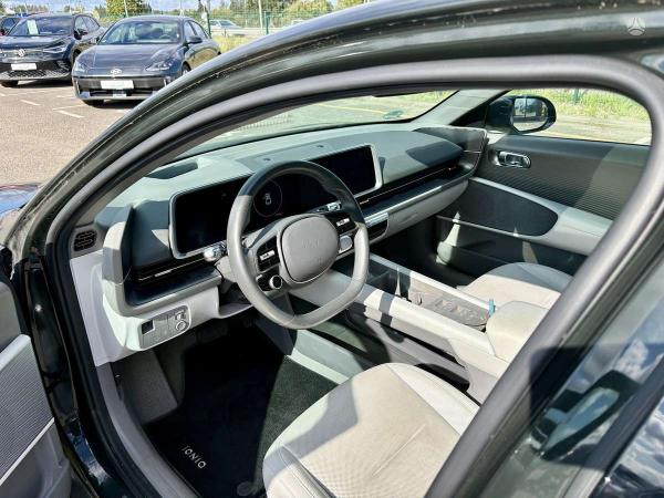 Зеленый Хендай IONIQ 6 2023 в Вильнюс, объемом двигателя 0.00 л и пробегом 78 тыс. км за 29600 €, фото 4 на AUTOMOTO.COM.LV