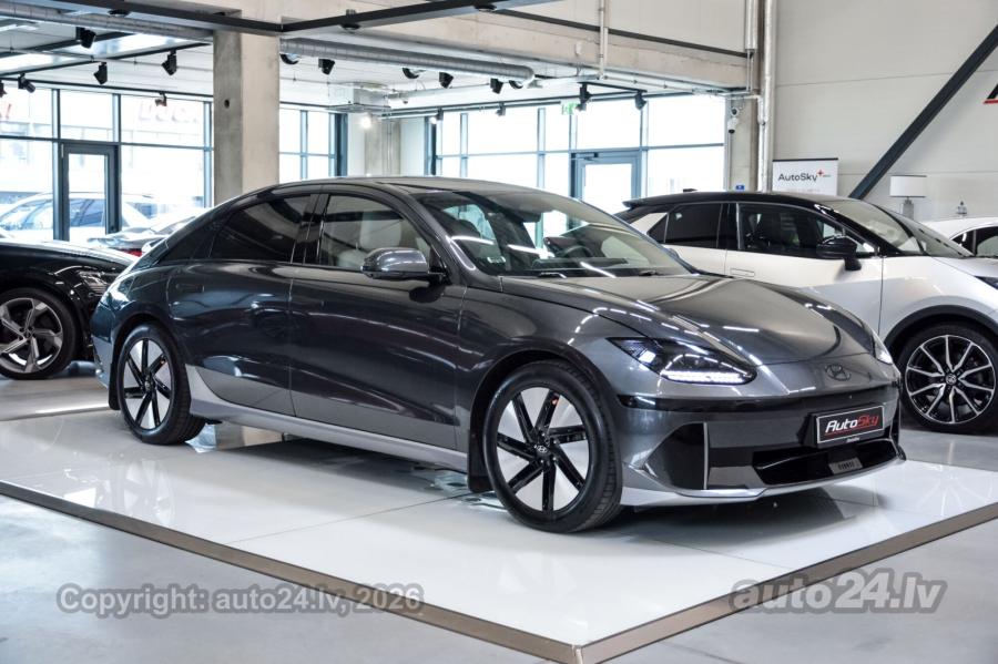 Pelēks Hyundai IONIQ 6 2024 Tallina, ar dzinēja tilpumu 0.00 L un nobraukumu 40 tūkst. km par 36500 €, foto 1 vietnē AUTOMOTO.COM.LV