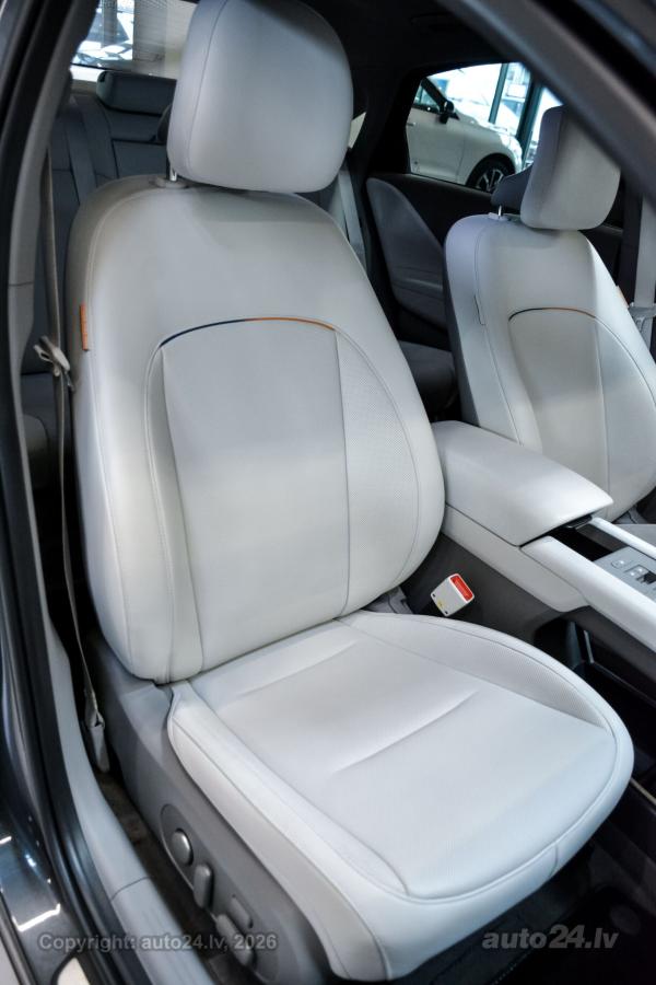 Grey Hyundai IONIQ 6 2024 in Tallinn, with an engine capacity of 0.00 L and mileage of 40 thousand km for 36500 €, photo 9 on AUTOMOTO.COM.LV