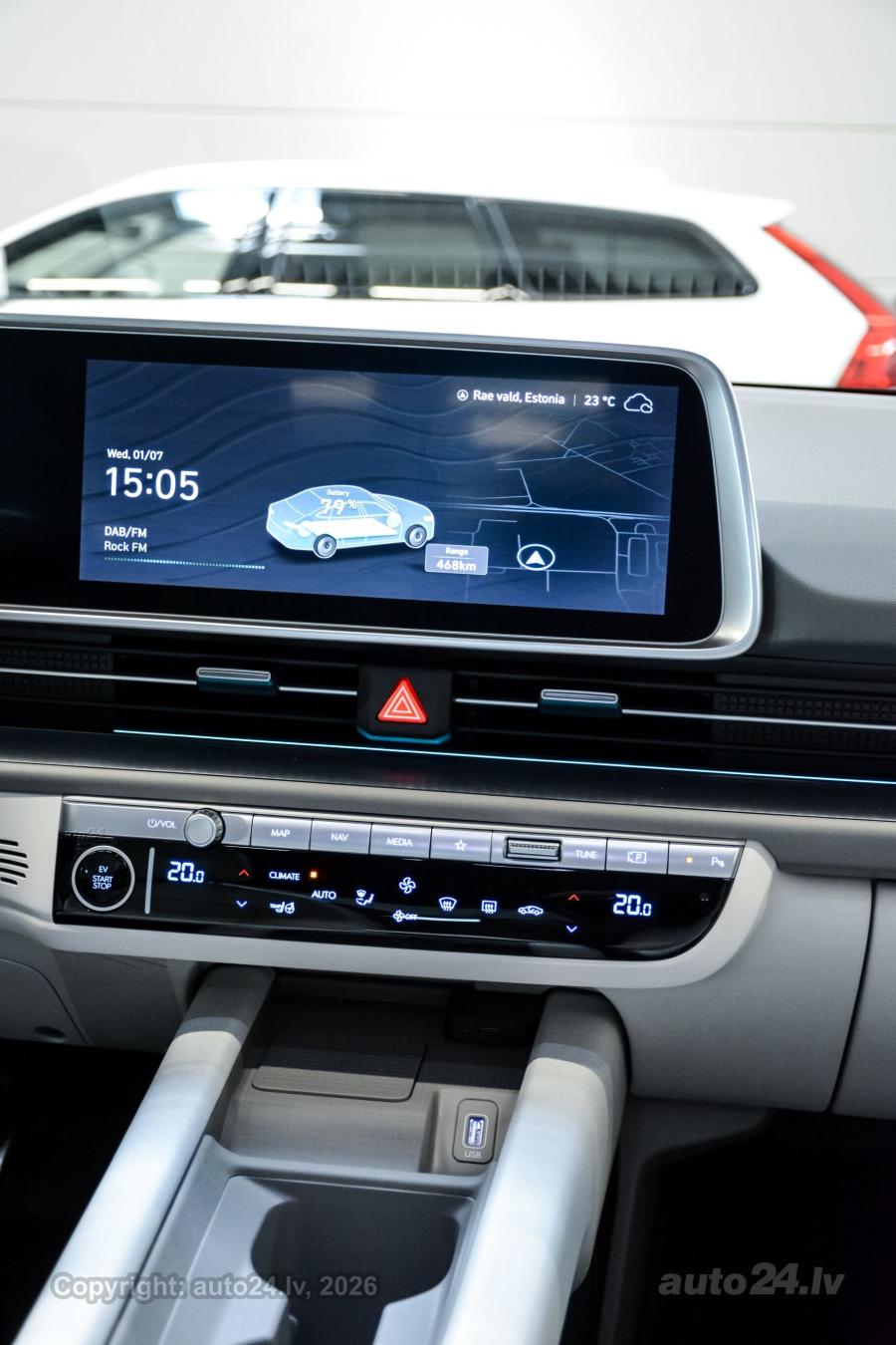 Pelēks Hyundai IONIQ 6 2024 Tallina, ar dzinēja tilpumu 0.00 L un nobraukumu 40 tūkst. km par 36500 €, foto 17 vietnē AUTOMOTO.COM.LV