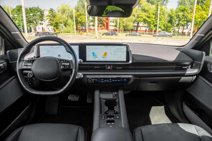 Серый Хендай IONIQ 6 2024 в Вильнюс, объемом двигателя 0.00 л и пробегом 44 тыс. км за 33950 €, фото 14 на AUTOMOTO.COM.LV