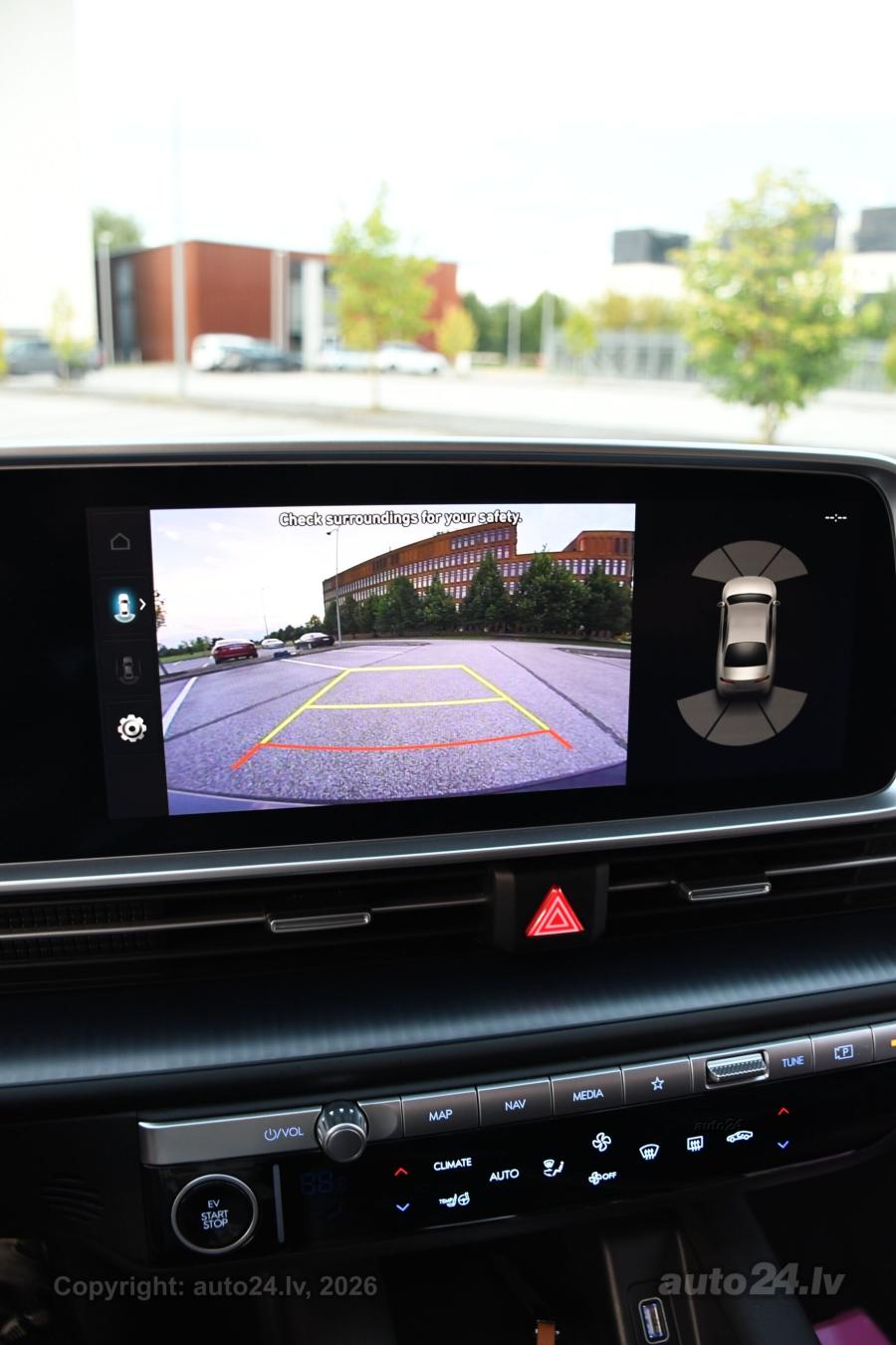Серый Хендай IONIQ 6 2024 в Тарту, объемом двигателя 0.00 л и пробегом 25 тыс. км за 30900 €, фото 14 на AUTOMOTO.COM.LV