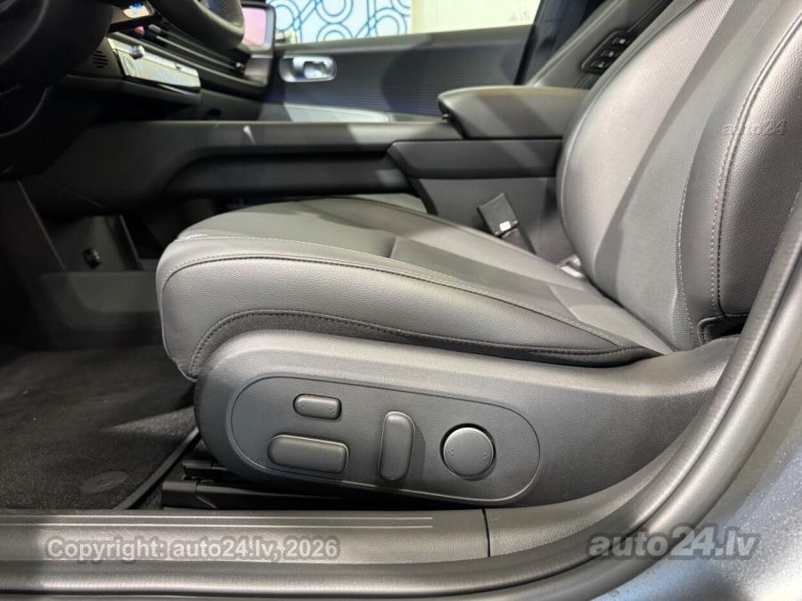 Серый Хендай IONIQ 6 2024 в Таллин, объемом двигателя 0.00 л и пробегом 21 тыс. км за 44900 €, фото 15 на AUTOMOTO.COM.LV