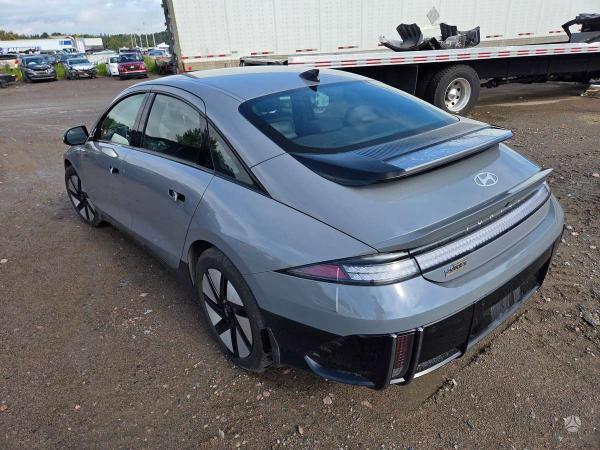 Pelēks Hyundai IONIQ 6 2024 Klaipėda, ar dzinēja tilpumu 0.00 L un nobraukumu 38 tūkst. km par 18271 €, foto 5 vietnē AUTOMOTO.COM.LV
