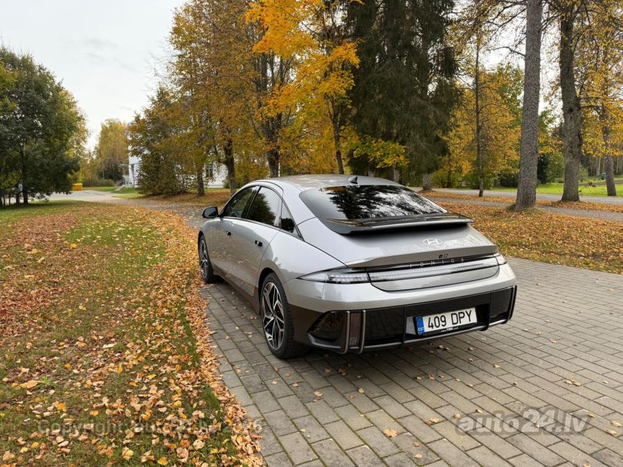 Pelēks Hyundai IONIQ 6 2025 Veru, ar dzinēja tilpumu 0.00 L un nobraukumu 11 tūkst. km par 44640 €, foto 5 vietnē AUTOMOTO.COM.LV