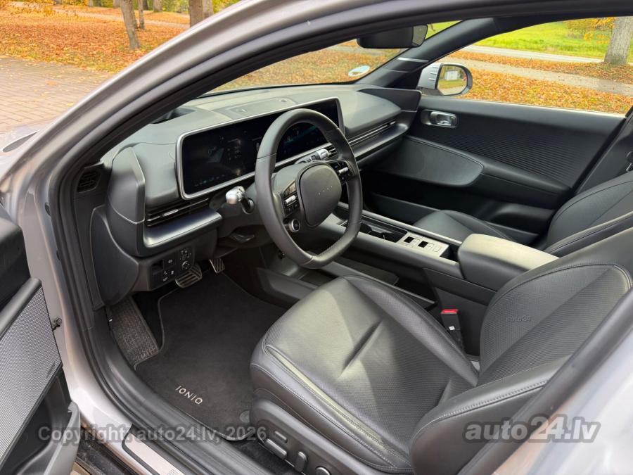 Pelēks Hyundai IONIQ 6 2025 Veru, ar dzinēja tilpumu 0.00 L un nobraukumu 11 tūkst. km par 44640 €, foto 8 vietnē AUTOMOTO.COM.LV