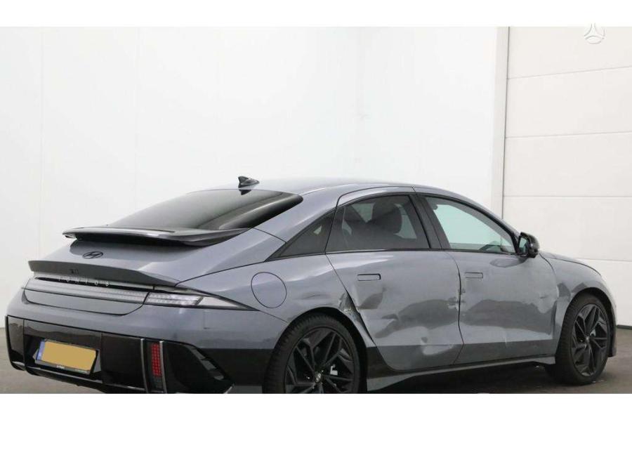 Pelēks Hyundai IONIQ 6 2026 Kauņa, ar dzinēja tilpumu 0.00 L un nobraukumu 2 tūkst. km par 29990 €, foto 5 vietnē AUTOMOTO.COM.LV