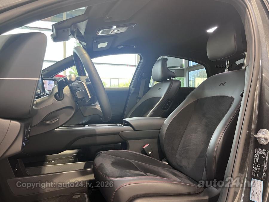 Grey Hyundai IONIQ 6 2026 in Tallinn, with an engine capacity of 0.00 L and mileage of 8 thousand km for 62700 €, photo 9 on AUTOMOTO.COM.LV