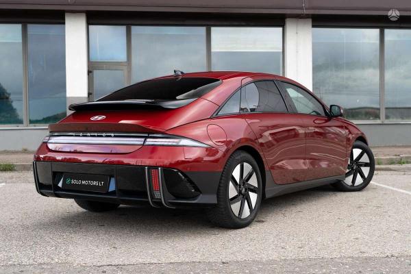 Red Hyundai IONIQ 6 2024 in Vilnius, with an engine capacity of 0.00 L and mileage of 47 thousand km for 29950 €, photo 6 on AUTOMOTO.COM.LV