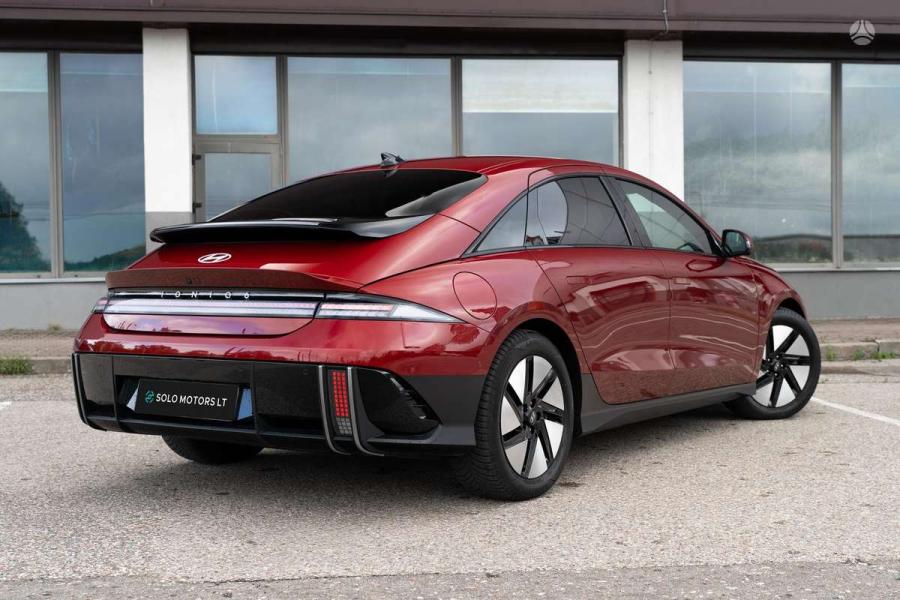 Sarkans Hyundai IONIQ 6 2024 Viļņa, ar dzinēja tilpumu 0.00 L un nobraukumu 47 tūkst. km par 29950 €, foto 6 vietnē AUTOMOTO.COM.LV