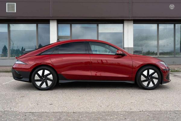Red Hyundai IONIQ 6 2024 in Vilnius, with an engine capacity of 0.00 L and mileage of 47 thousand km for 29950 €, photo 7 on AUTOMOTO.COM.LV
