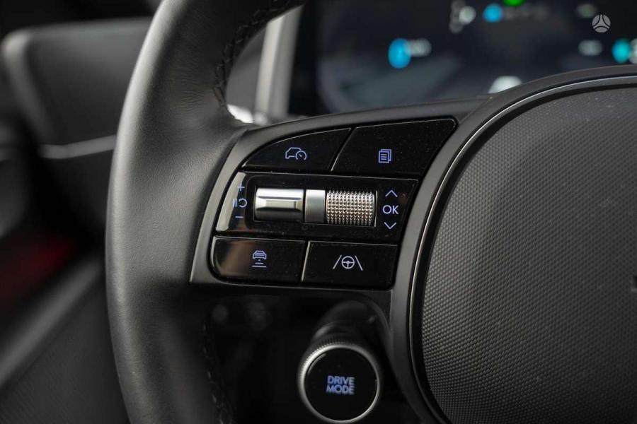 Sarkans Hyundai IONIQ 6 2024 Viļņa, ar dzinēja tilpumu 0.00 L un nobraukumu 47 tūkst. km par 29950 €, foto 17 vietnē AUTOMOTO.COM.LV
