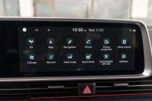 Sarkans Hyundai IONIQ 6 2024 Viļņa, ar dzinēja tilpumu 0.00 L un nobraukumu 47 tūkst. km par 29950 €, foto 25 vietnē AUTOMOTO.COM.LV