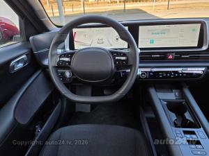 Sarkans Hyundai IONIQ 6 2023 Viljandi, ar dzinēja tilpumu 0.00 L un nobraukumu 12 tūkst. km par 29999 €, foto 15 vietnē AUTOMOTO.COM.LV