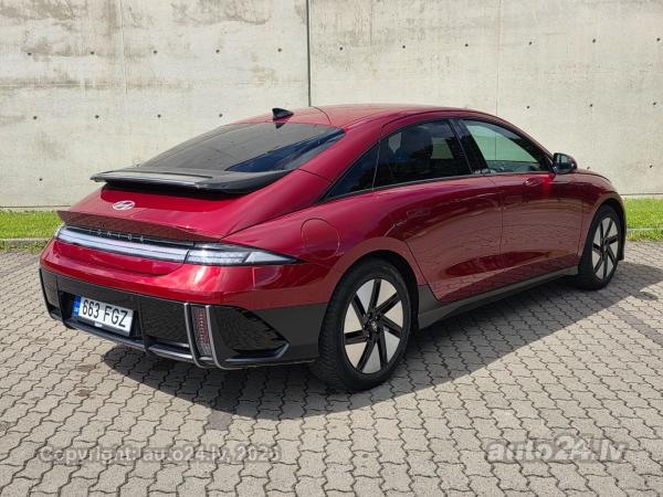 Красный Хендай IONIQ 6 2023 в Вильянди, объемом двигателя 0.00 л и пробегом 12 тыс. км за 28999 €, фото 3 на AUTOMOTO.COM.LV