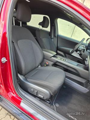 Sarkans Hyundai IONIQ 6 2023 Viljandi, ar dzinēja tilpumu 0.00 L un nobraukumu 12 tūkst. km par 28999 €, foto 16 vietnē AUTOMOTO.COM.LV