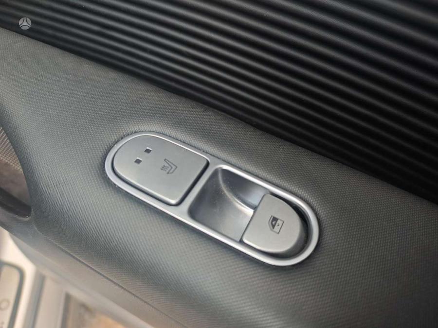 Белый Хендай IONIQ 6 2023 в Тельшяй, объемом двигателя 0.00 л и пробегом 48 тыс. км за 12600 €, фото 28 на AUTOMOTO.COM.LV