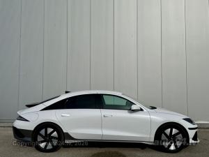 Balts Hyundai IONIQ 6 2024 Tartu, ar dzinēja tilpumu 0.00 L un nobraukumu 35 tūkst. km par 37000 €, foto 8 vietnē AUTOMOTO.COM.LV