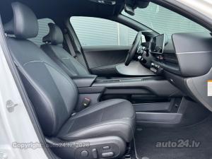 Balts Hyundai IONIQ 6 2024 Tartu, ar dzinēja tilpumu 0.00 L un nobraukumu 35 tūkst. km par 37000 €, foto 13 vietnē AUTOMOTO.COM.LV