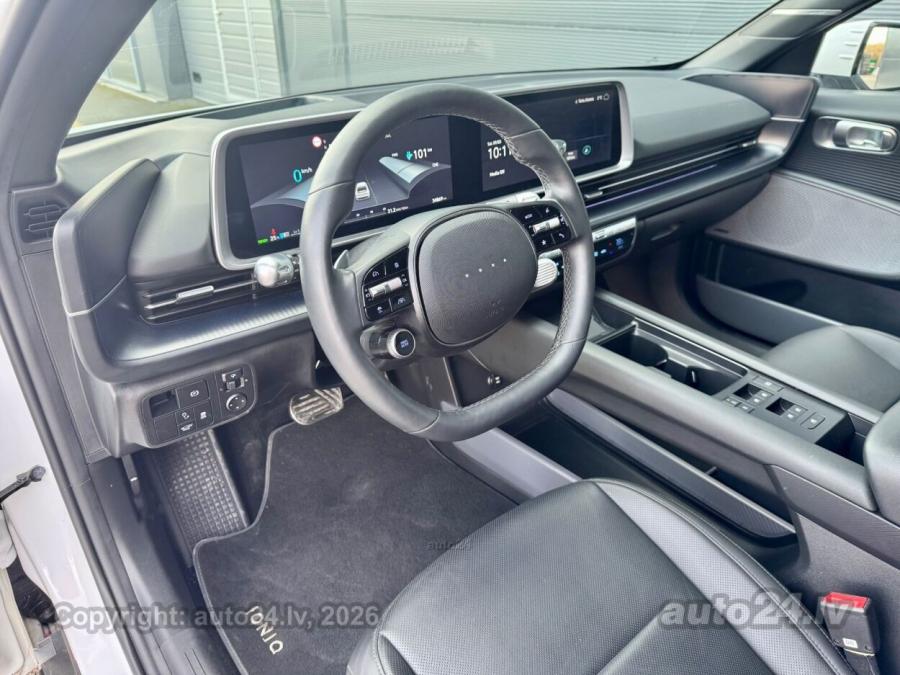 Balts Hyundai IONIQ 6 2024 Tartu, ar dzinēja tilpumu 0.00 L un nobraukumu 35 tūkst. km par 37000 €, foto 17 vietnē AUTOMOTO.COM.LV