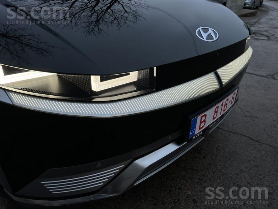 Melns Hyundai Ioniq 2021 Rīga, ar dzinēja tilpumu 0.00 L un nobraukumu 33 tūkst. km par 28900 €, foto 7 vietnē AUTOMOTO.COM.LV