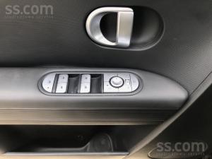 Black Hyundai Ioniq 2021 in Riga, with an engine capacity of 0.00 L and mileage of 62 thousand km for 23950 €, photo 14 on AUTOMOTO.COM.LV
