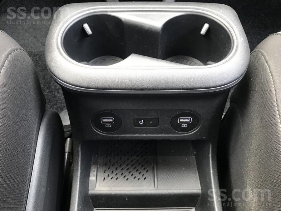 Black Hyundai Ioniq 2021 in Riga, with an engine capacity of 0.00 L and mileage of 62 thousand km for 23950 €, photo 15 on AUTOMOTO.COM.LV