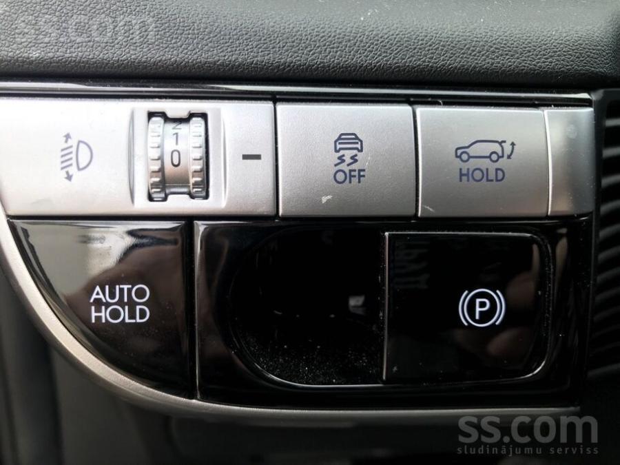 Black Hyundai Ioniq 2021 in Riga, with an engine capacity of 0.00 L and mileage of 62 thousand km for 23950 €, photo 16 on AUTOMOTO.COM.LV