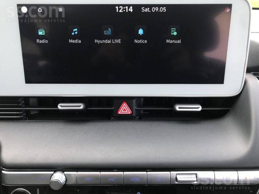 Black Hyundai Ioniq 2021 in Riga, with an engine capacity of 0.00 L and mileage of 62 thousand km for 23950 €, photo 20 on AUTOMOTO.COM.LV