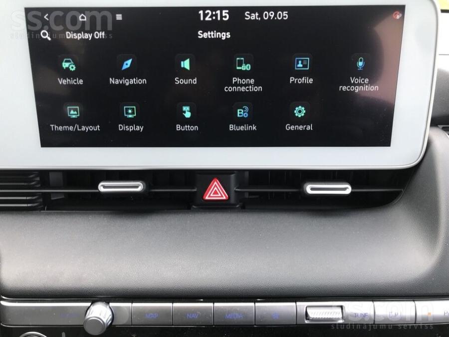 Black Hyundai Ioniq 2021 in Riga, with an engine capacity of 0.00 L and mileage of 62 thousand km for 23950 €, photo 21 on AUTOMOTO.COM.LV