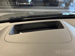 Black Hyundai Ioniq 2021 in Riga, with an engine capacity of 0.00 L and mileage of 82 thousand km for 29990 €, photo 25 on AUTOMOTO.COM.LV