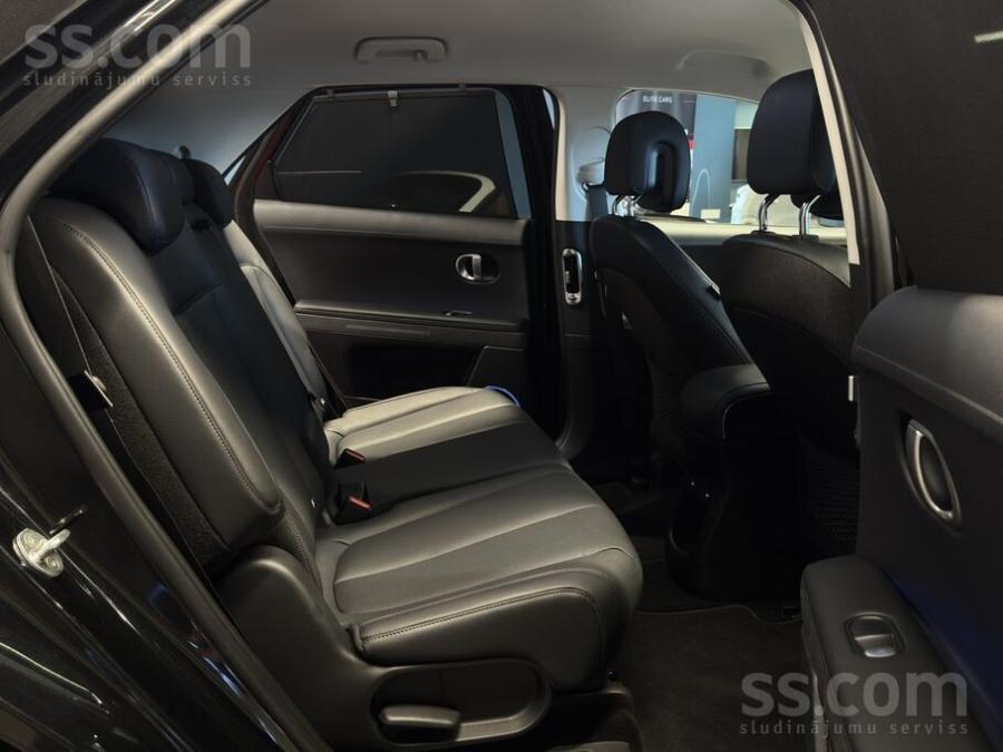 Black Hyundai Ioniq 2021 in Riga, with an engine capacity of 0.00 L and mileage of 82 thousand km for 29990 €, photo 31 on AUTOMOTO.COM.LV