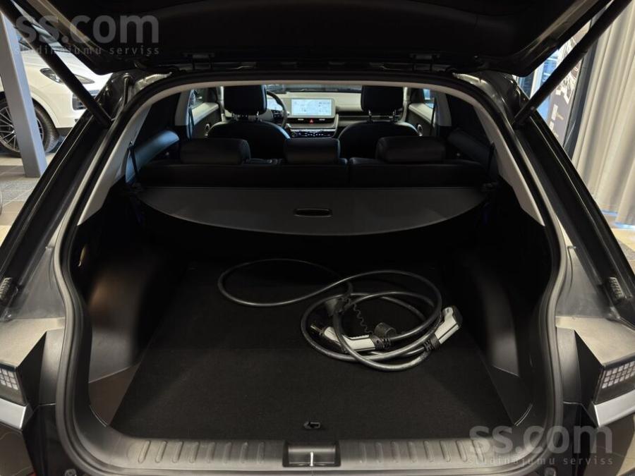 Black Hyundai Ioniq 2021 in Riga, with an engine capacity of 0.00 L and mileage of 82 thousand km for 29990 €, photo 34 on AUTOMOTO.COM.LV
