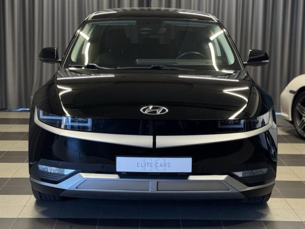 Black Hyundai Ioniq 2021 in Riga, with an engine capacity of 0.00 L and mileage of 82 thousand km for 29990 €, photo 1 on AUTOMOTO.COM.LV