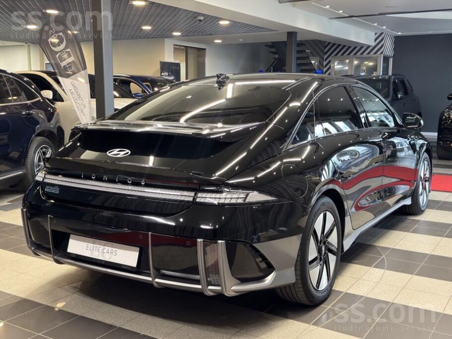 Черный Хендай Ioniq 2023 в Рига, объемом двигателя 0.00 л и пробегом 77 тыс. км за 29990 €, фото 4 на AUTOMOTO.COM.LV