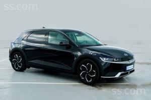 Черный Хендай Ioniq 2023 в Рига, объемом двигателя 0.00 л и пробегом 59 тыс. км за 32000 €, фото 3 на AUTOMOTO.COM.LV