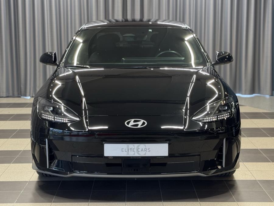 Black Hyundai Ioniq 2023 in Riga, with an engine capacity of 0.00 L and mileage of 77 thousand km for 31990 €, photo 1 on AUTOMOTO.COM.LV