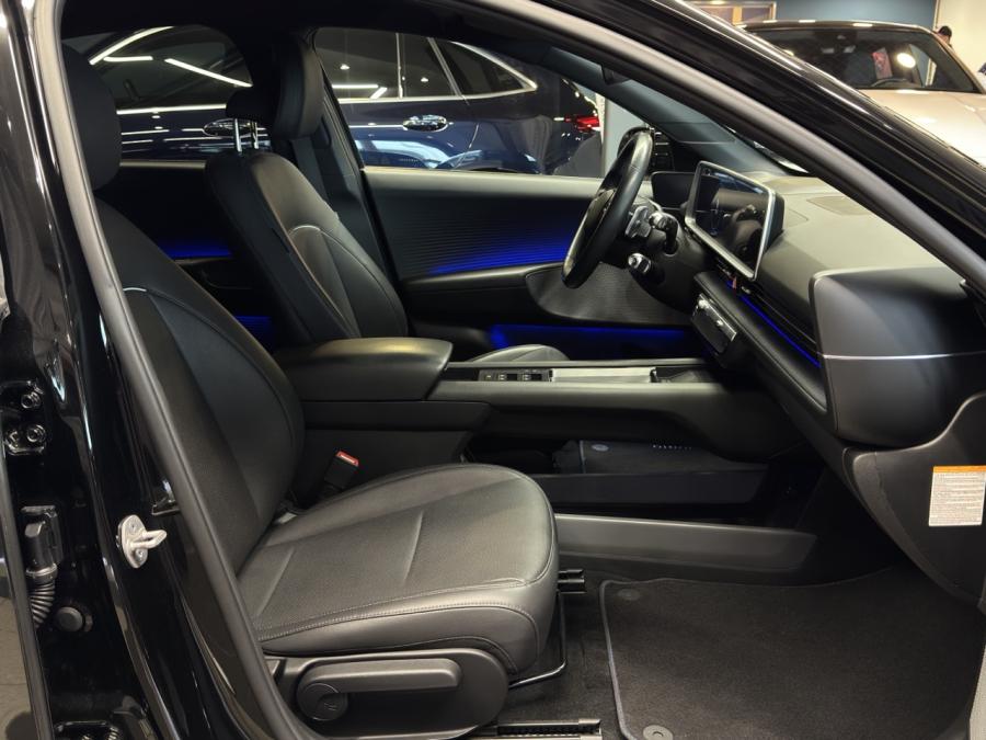 Black Hyundai Ioniq 2023 in Riga, with an engine capacity of 0.00 L and mileage of 77 thousand km for 31990 €, photo 12 on AUTOMOTO.COM.LV