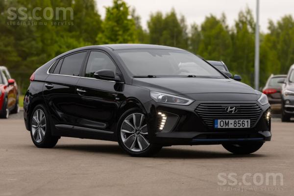 Melns Hyundai Ioniq 2016 Jelgava, ar dzinēja tilpumu 1.60 L un nobraukumu 0 tūkst. km par 8950 €, foto 3 vietnē AUTOMOTO.COM.LV