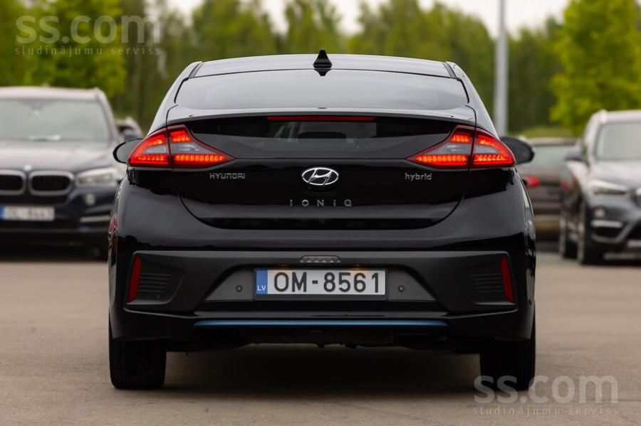 Черный Хендай Ioniq 2016 в Елгава, объемом двигателя 1.60 л и пробегом 0 тыс. км за 8950 €, фото 6 на AUTOMOTO.COM.LV