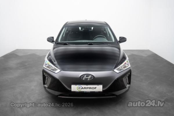 Черный Хендай Ioniq 2017 в Таллин, объемом двигателя 0.00 л и пробегом 142 тыс. км за 12899 €, фото 2 на AUTOMOTO.COM.LV
