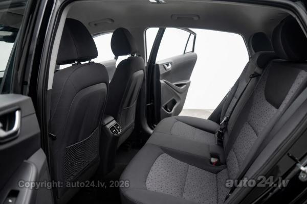 Черный Хендай Ioniq 2017 в Таллин, объемом двигателя 0.00 л и пробегом 142 тыс. км за 12899 €, фото 8 на AUTOMOTO.COM.LV
