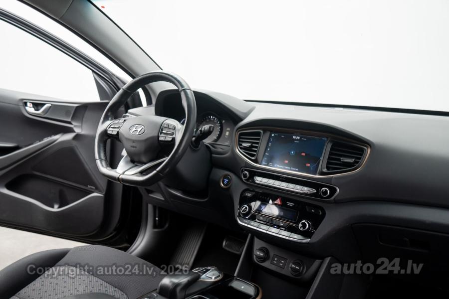 Черный Хендай Ioniq 2017 в Таллин, объемом двигателя 0.00 л и пробегом 142 тыс. км за 12899 €, фото 12 на AUTOMOTO.COM.LV