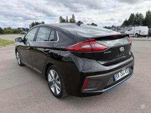 Melns Hyundai Ioniq 2017 Tauragė, ar dzinēja tilpumu 1.58 L un nobraukumu 188 tūkst. km par 8800 €, foto 7 vietnē AUTOMOTO.COM.LV