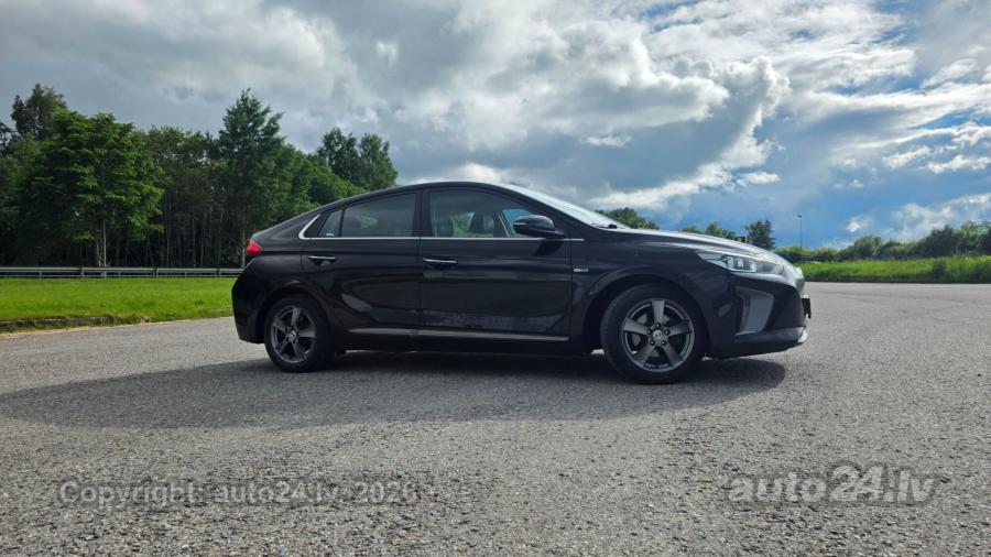 Черный Хендай Ioniq 2018 в Валга, объемом двигателя 0.00 л и пробегом 115 тыс. км за 12900 €, фото 4 на AUTOMOTO.COM.LV