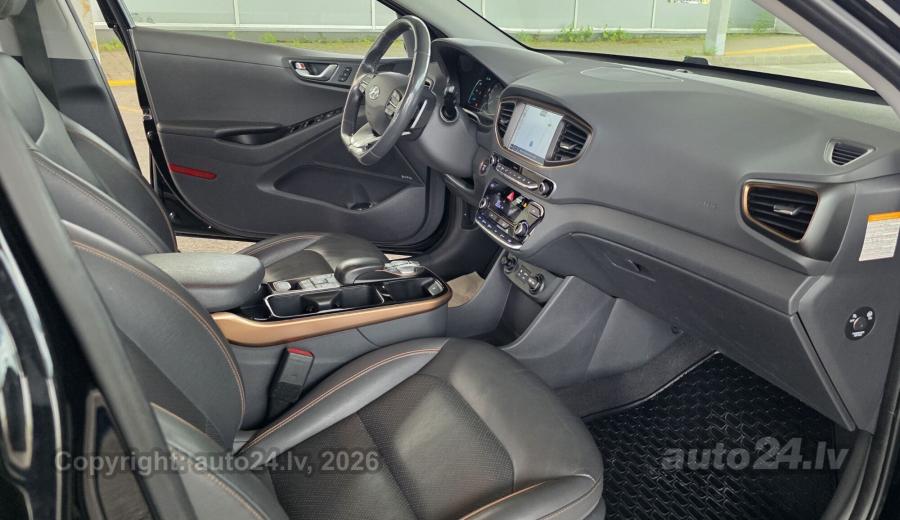 Черный Хендай Ioniq 2018 в Валга, объемом двигателя 0.00 л и пробегом 115 тыс. км за 12900 €, фото 10 на AUTOMOTO.COM.LV